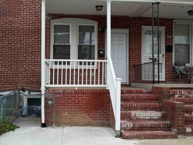 $550 Room for Rent Shared Bath 529 S Longwood S
