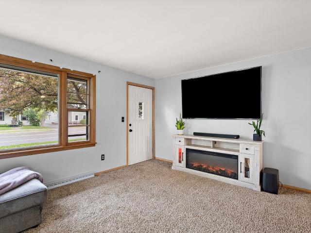 550 W 4th Street