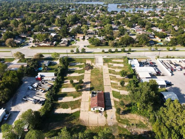 550 W Oakdale Rd, Grand Prairie, TX
