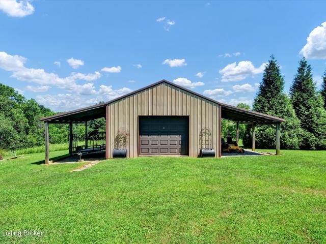550 Thomas Ln