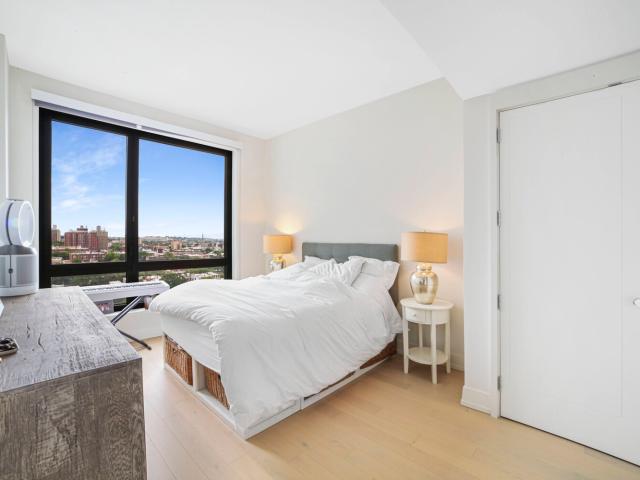 550 vanderbilt avenue 1403