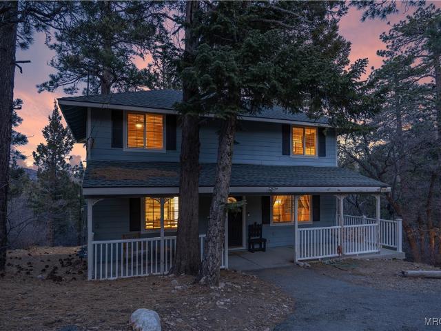 550 Villa Grove Ave, Big Bear City, CA 92314 | MLS #32600 | Compass