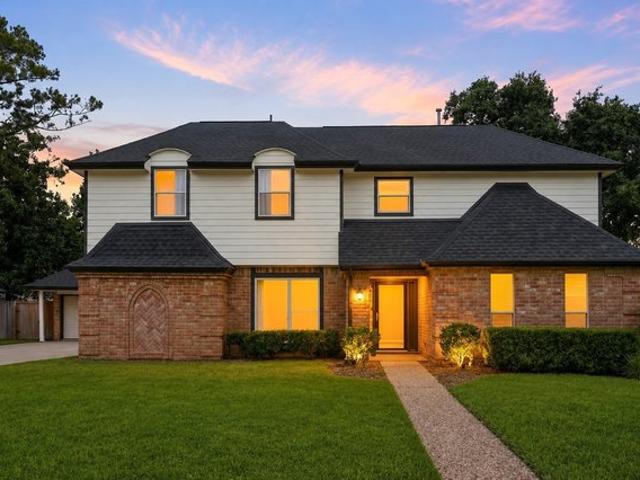 5514 Pine Arbor Dr, Houston, TX 77066