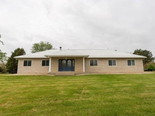 5515 NW 451 Rd, Osceola, MO 64776