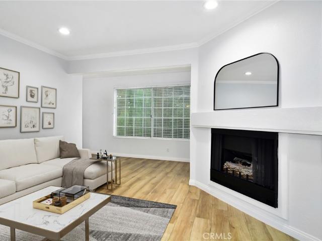 5515 Canoga Avenue 219