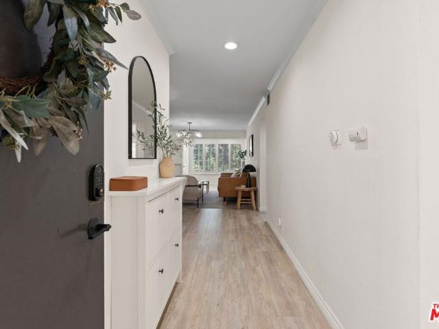 5515 Canoga Avenue 220