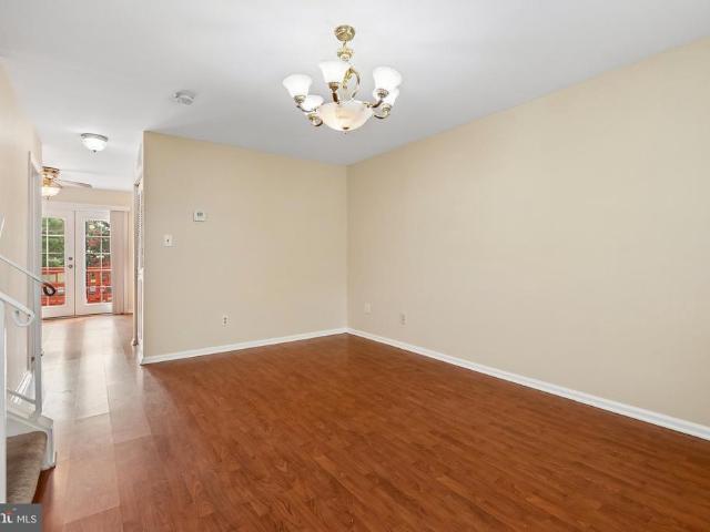 5515 Woodlawn Manor Court