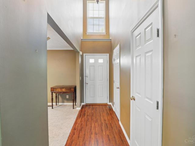 5516 Lakeside Drive