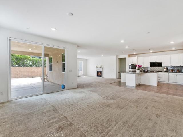 5517 Dowitcher Ct