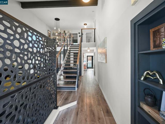 5517 Guadalupe Ct