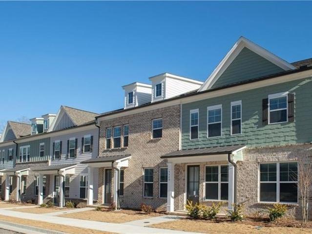 5517 Leyland Dr, Flowery Branch, GA 30542