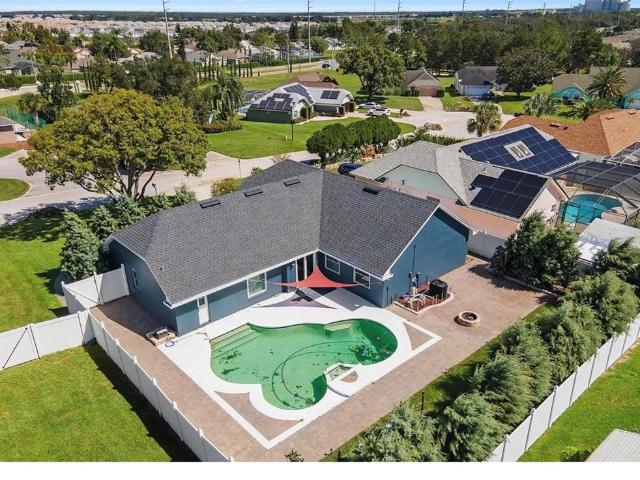 5517 Loma Vista Dr E, Davenport, FL 33896 | MLS #O6393 | Compass
