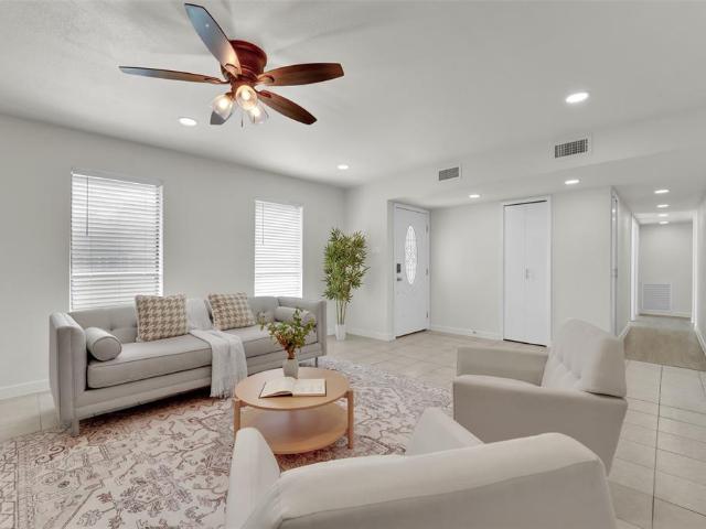 5517 Wyrick Lane