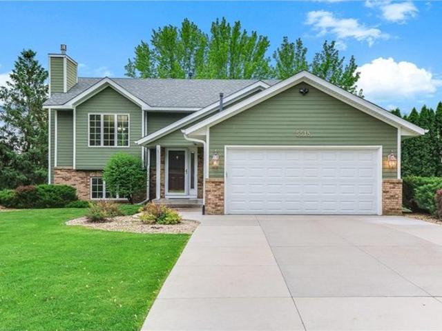 5518 Oakgreen Pl N, Oak Park Heights, MN 55082