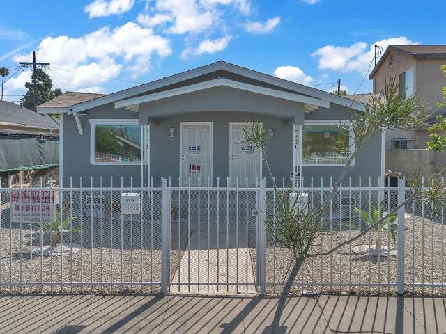 5518 Denker 2 Bedroom Apartment for Rent at 5518 Denker Ave, Los Angeles, CA 90062 Congress Central