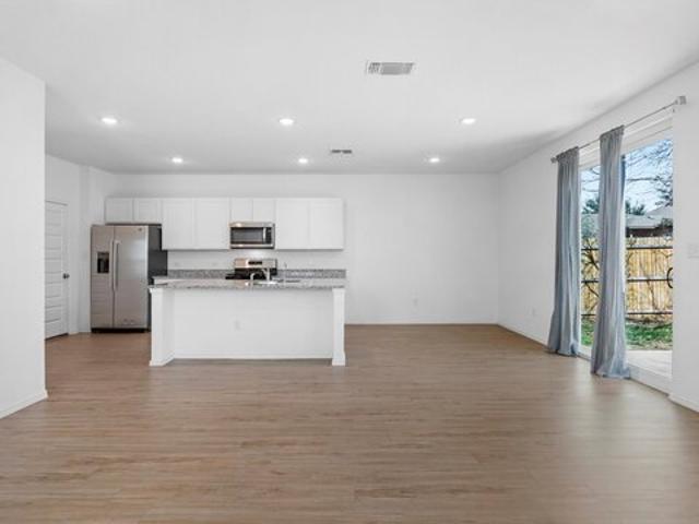 5518 Fossil Way