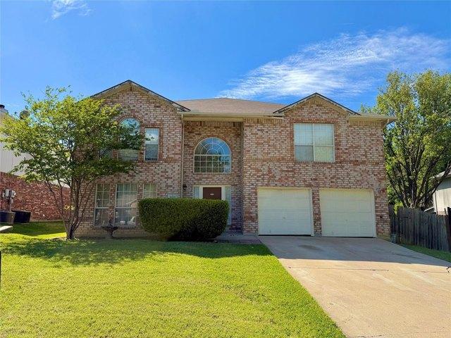 5518 Heathercrest Dr, Arlington, TX 76018