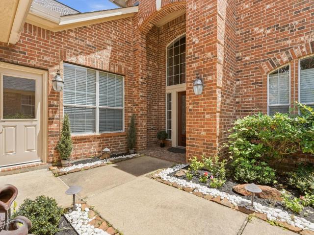 5518 Ivory Lake Court