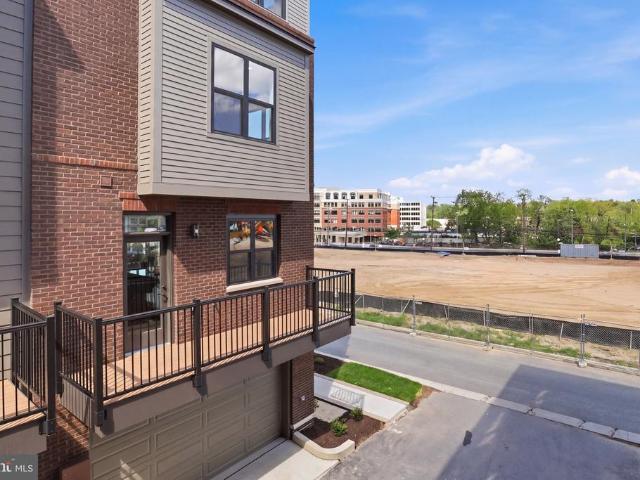 5518 Topaz Lane