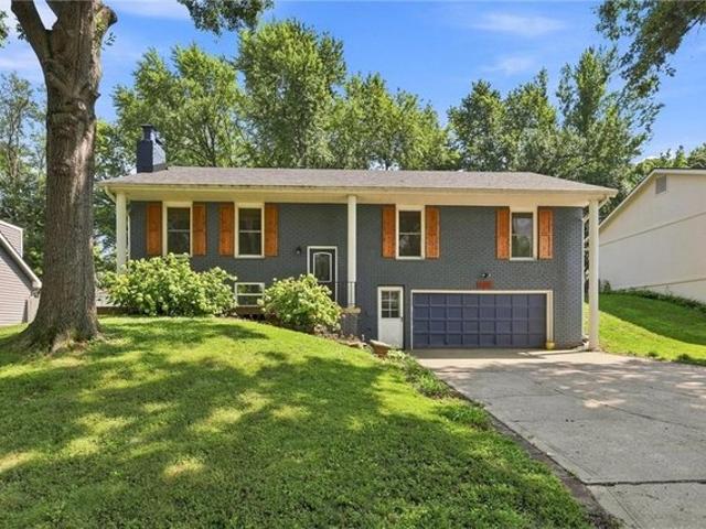 5519 NW Verlin Dr, Kansas City, MO 64152