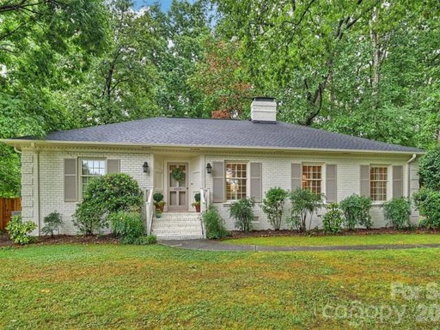 5519 Robinhood Rd, Charlotte, NC 28211