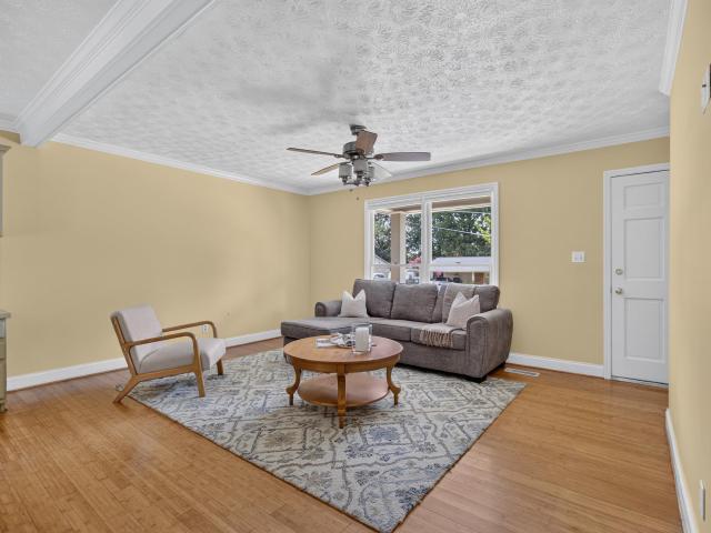 5519 Wildoak Drive