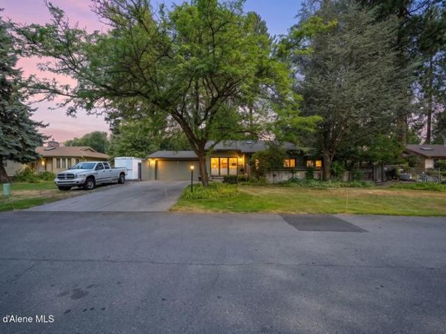 5510 N Parkwood Cir, Coeur d'Alene, ID 83815