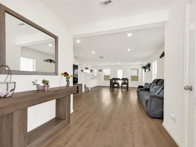 5510 Blackbird Lane
