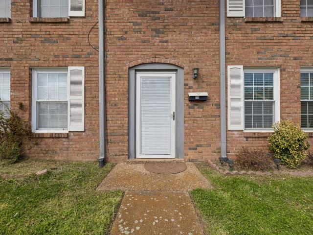 5510 Country Dr, Unit 108, Nashville, TN 37211 | MLS #3167 | Compass