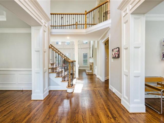 5510 Stoneleigh Drive