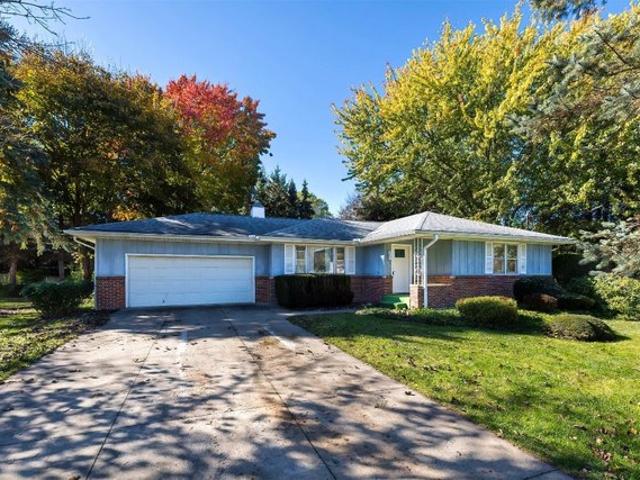5510 Sebago Dr, Fairview, PA 16415