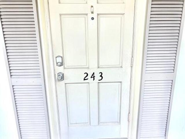 5510 Tamberlane Cir, Unit 243, Palm Beach Gardens, FL 33418 | MLS #R11148