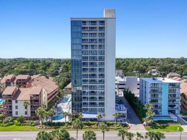 5511 N Ocean Blvd. 202