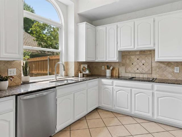 5511 S Briar Ridge Circle