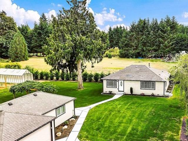 5511 Waller Rd E, Tacoma, WA 98443