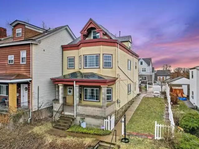 55129058 948 Industry St