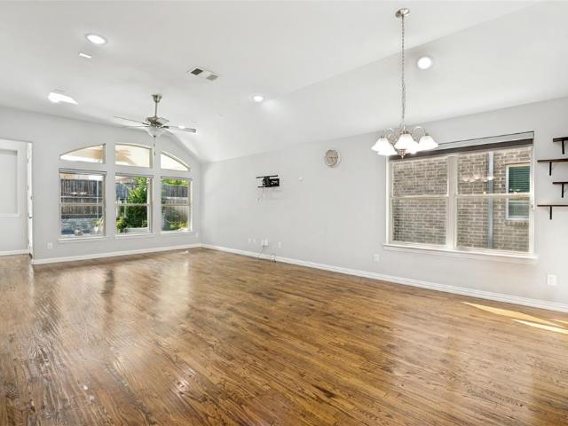 5512 Magnum Way