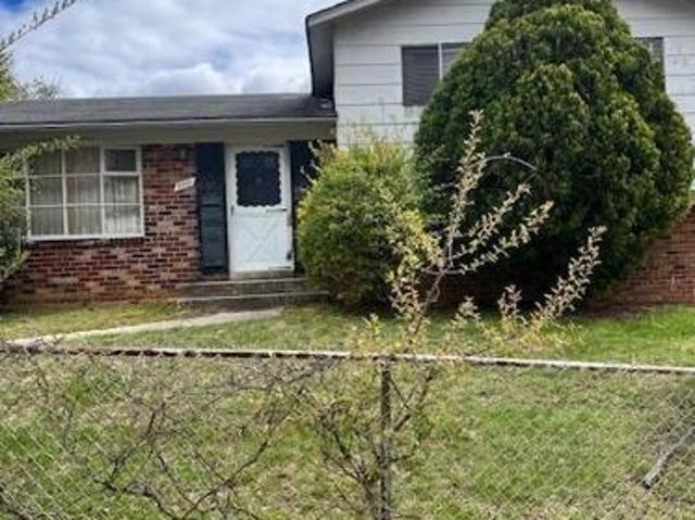 5512 Chloe Dr, Oxon Hill, MD 20745
