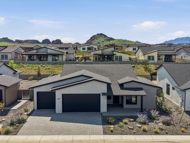 5512 e edgar way