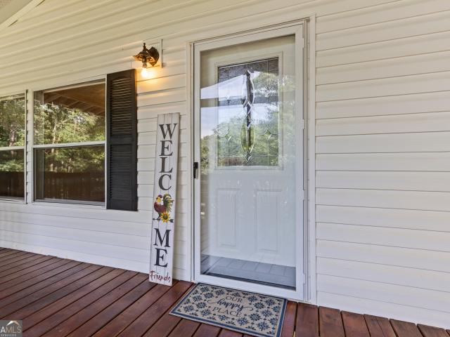 5512 Hemlock Court