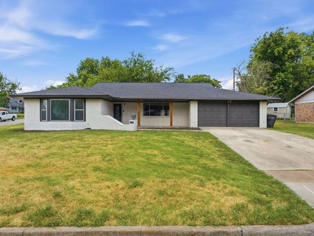 5512 Westcreek Dr, Fort Worth, TX 76133