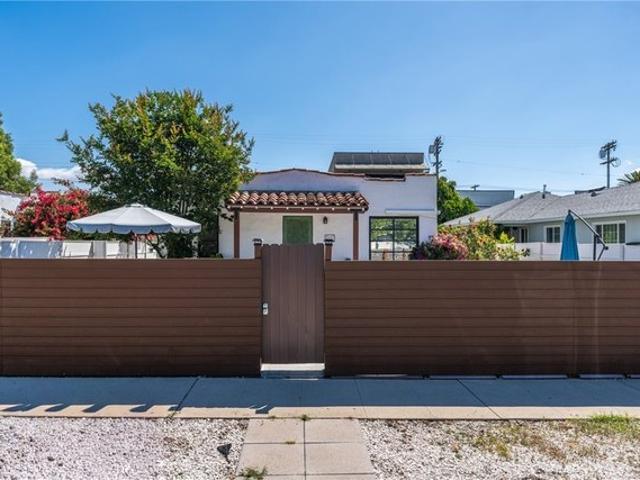 5512 Willowcrest Ave, North Hollywood, CA 91601