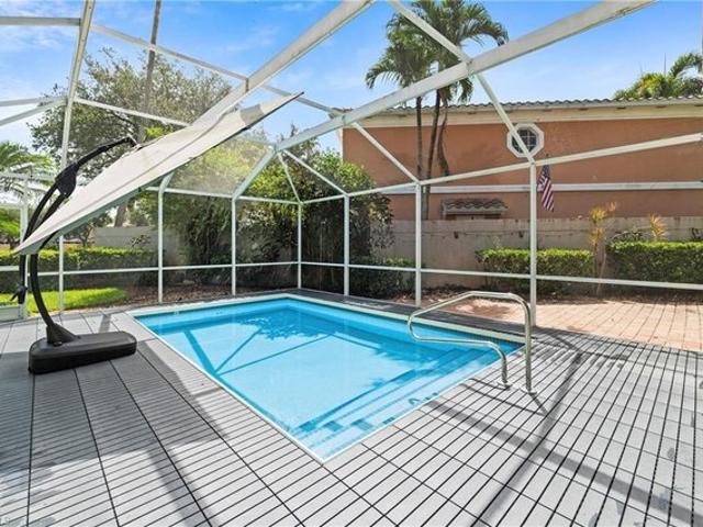 5513 Cove Cir Unit 88, Naples, FL 34119
