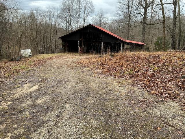 5513 Cove Creek Road