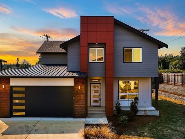 5513 Presley Ln, Ferndale, WA 98248