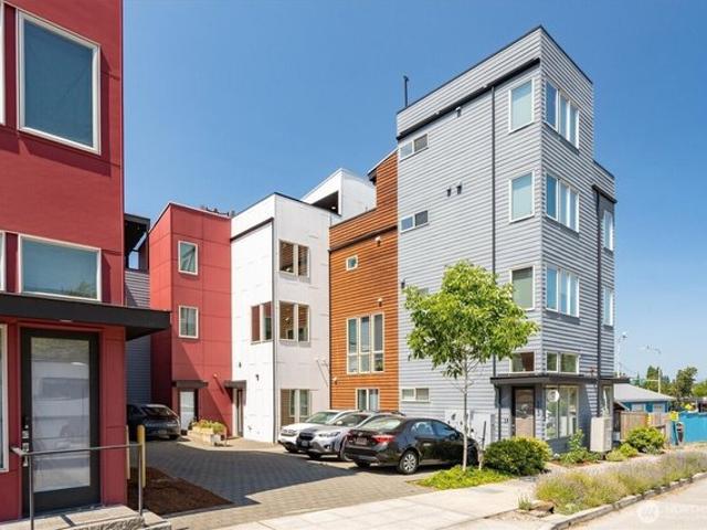 551 28th Ave, Seattle, WA 98122