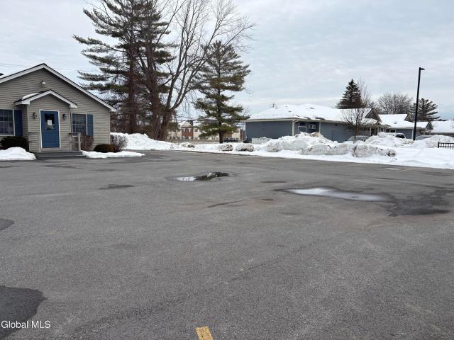 551 Bay Road