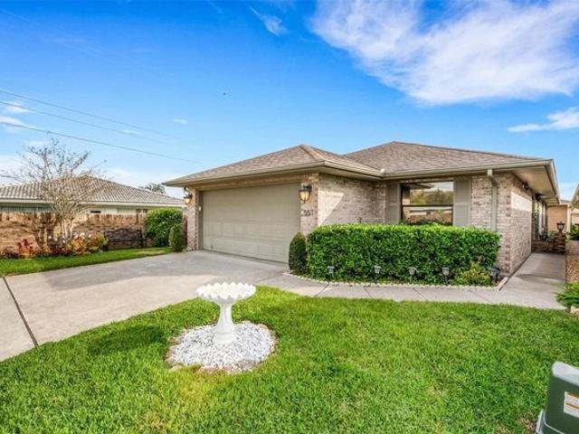 551 Grand Cayman Cir, Lakeland, FL 33803