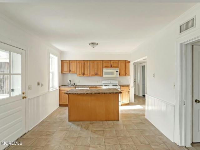 551 East Ave, Bay Head, NJ 08742 | MLS #22521