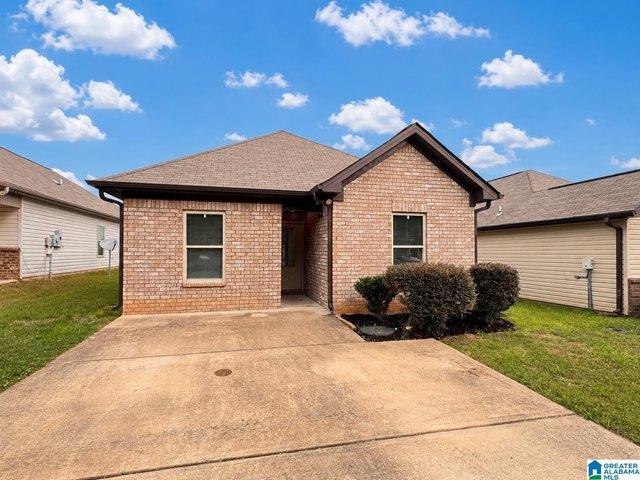 551 Kincaid Cove Ln, Odenville, AL 35120